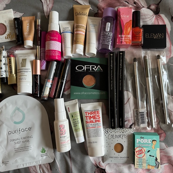 Multiples | Makeup | Copy Lot Of 25 Beauty Items | Poshmark